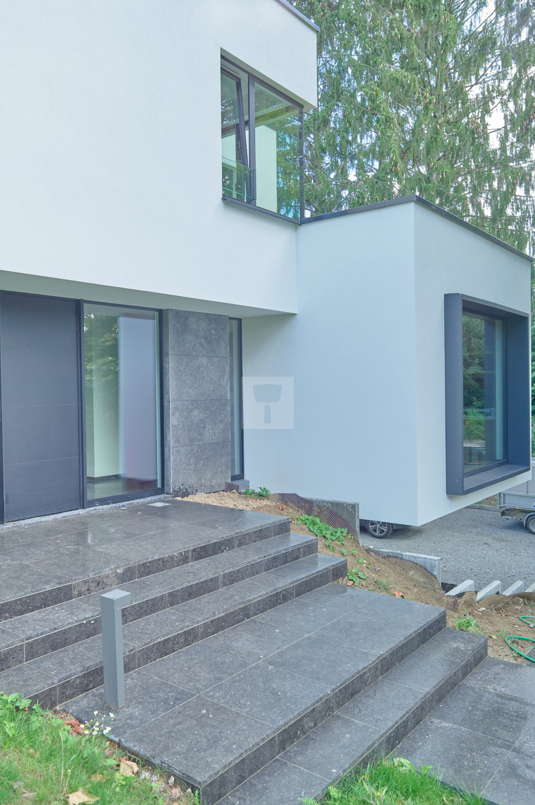Belgian bluestone: an ancient material for contemporary projects